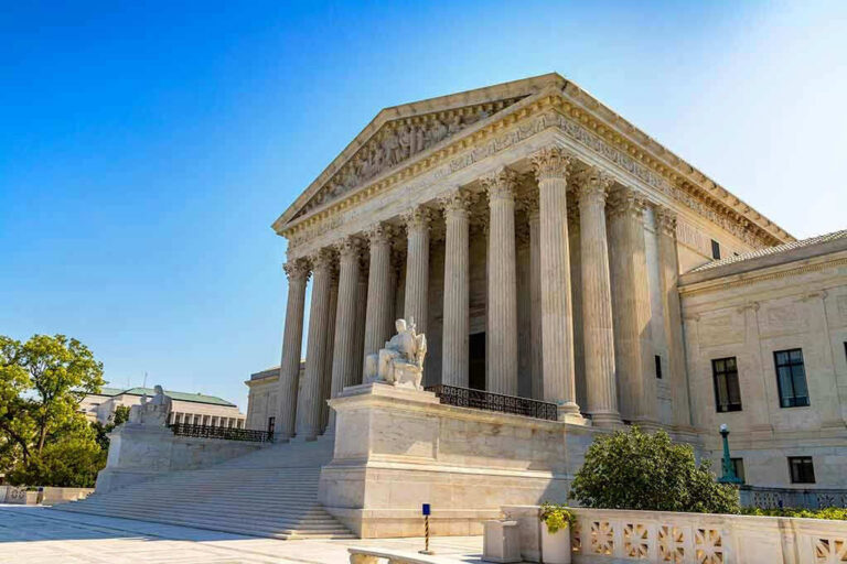 Supreme Court SLAMS Trump’s Chicago Plan | Go Real News Now